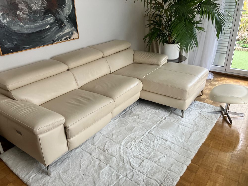 Leder-Ecksofa elektrisch, beige, neuwertig (Gebraucht) in Bern für CHF 390 – nur Abholung auf ...