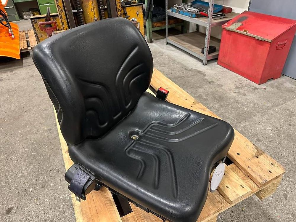 Mechanisch gefederter Kompaktsitz Grammer MSG20 (Gebraucht) in Thusis für CHF 350 – nur Abholung ...