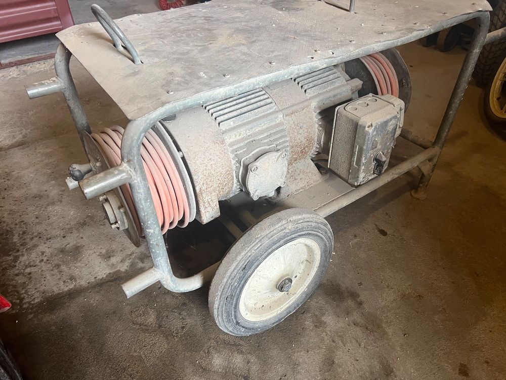 Beton Umformer inkl 2 Vibronatel 90mm durchmesser. | Kaufen auf Ricardo