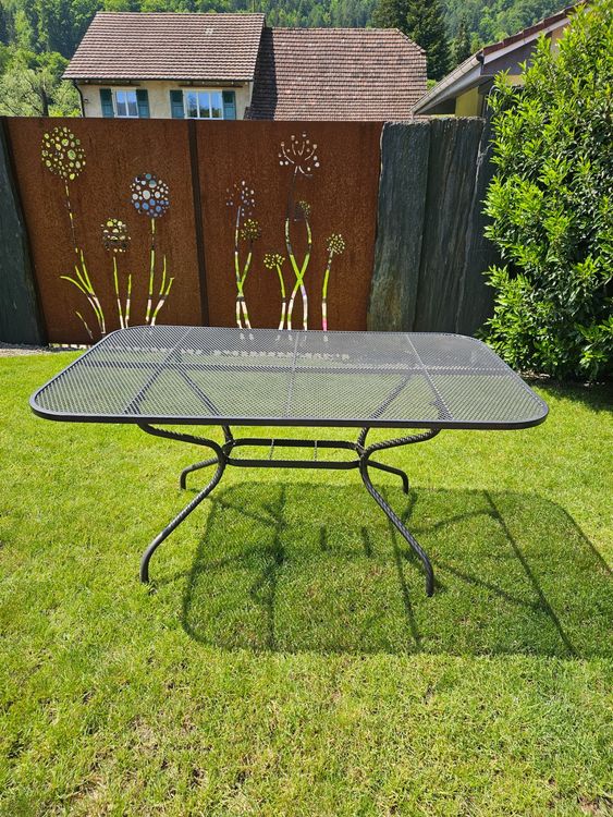 Hunn BASIC Gartentisch (Gebraucht) in Grellingen für CHF 170 – nur ...