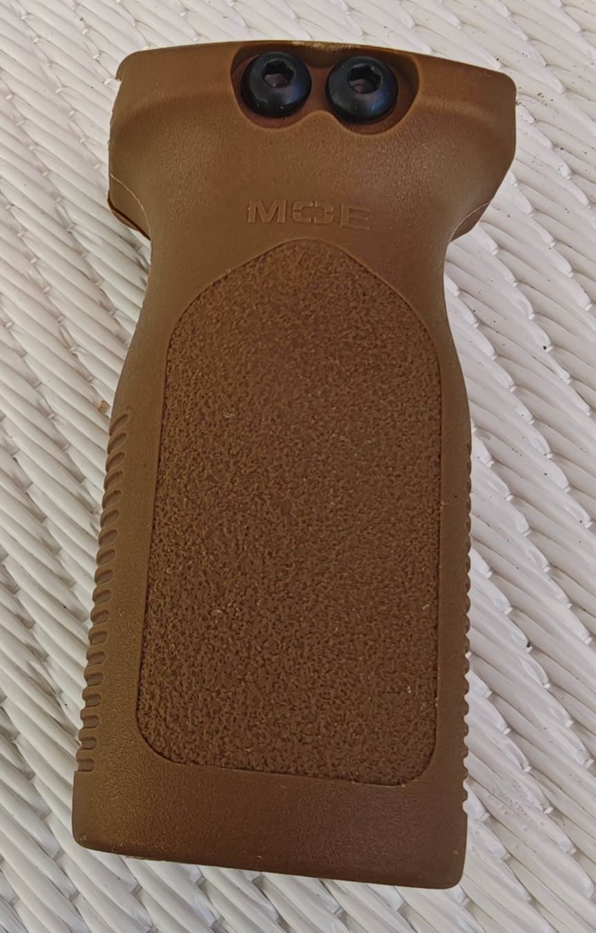 Magpul RVG MOE Foregrip Waffengriff - Picatinny - Dark Earth (Gebraucht ...