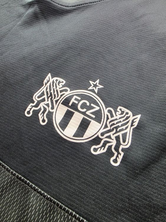 FC ZÜRICH FCZ TRAINING SHIRT XL (Gebraucht) in Heerbrugg für CHF 19 ...