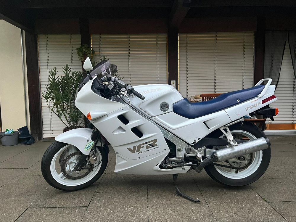 Honda VFR 750 V4 | Kaufen auf Ricardo