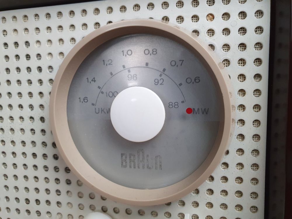 Braun Kleinsuper SK2 Röhrenradio Designklassiker 50er Jahre (Defekt) in ...