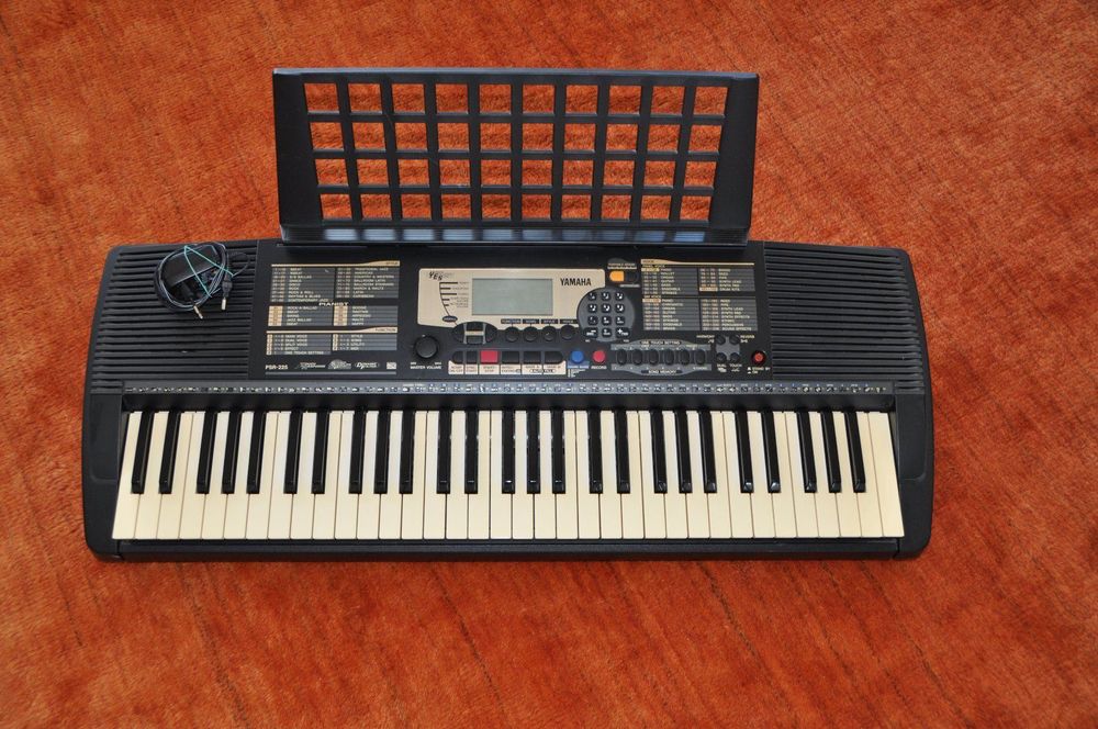 YAMAHA PSR-225 (Gebraucht) in Bolligen für CHF 50 – nur Abholung auf ...
