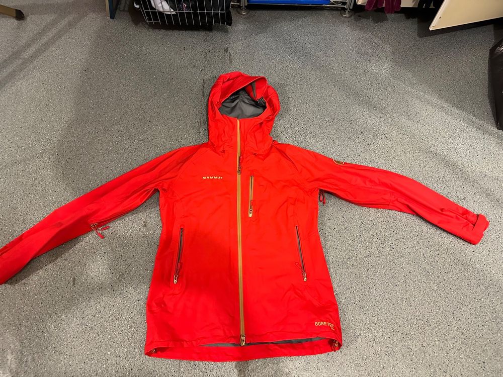 Mammut Set Pulli - Daunenjacke - Windstopper (Gebraucht) in Unterterzen ...