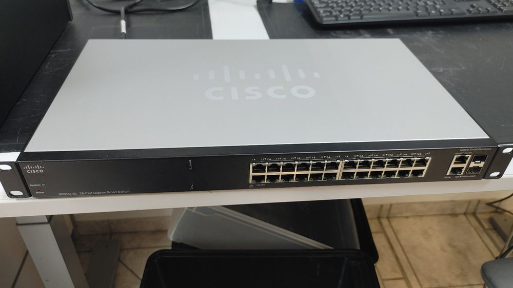 Cisco SG200-26 26-Port Gigabit Smart Switch | Kaufen auf Ricardo
