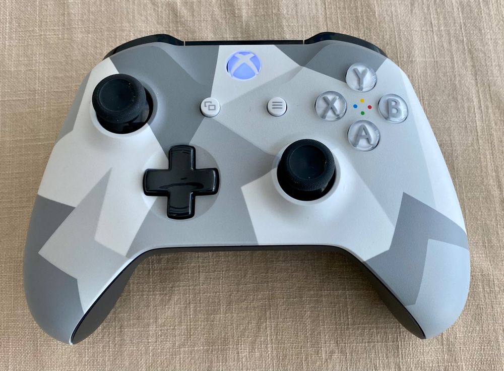 XBOX Wireless Controller - Winter Forces | Kaufen auf Ricardo