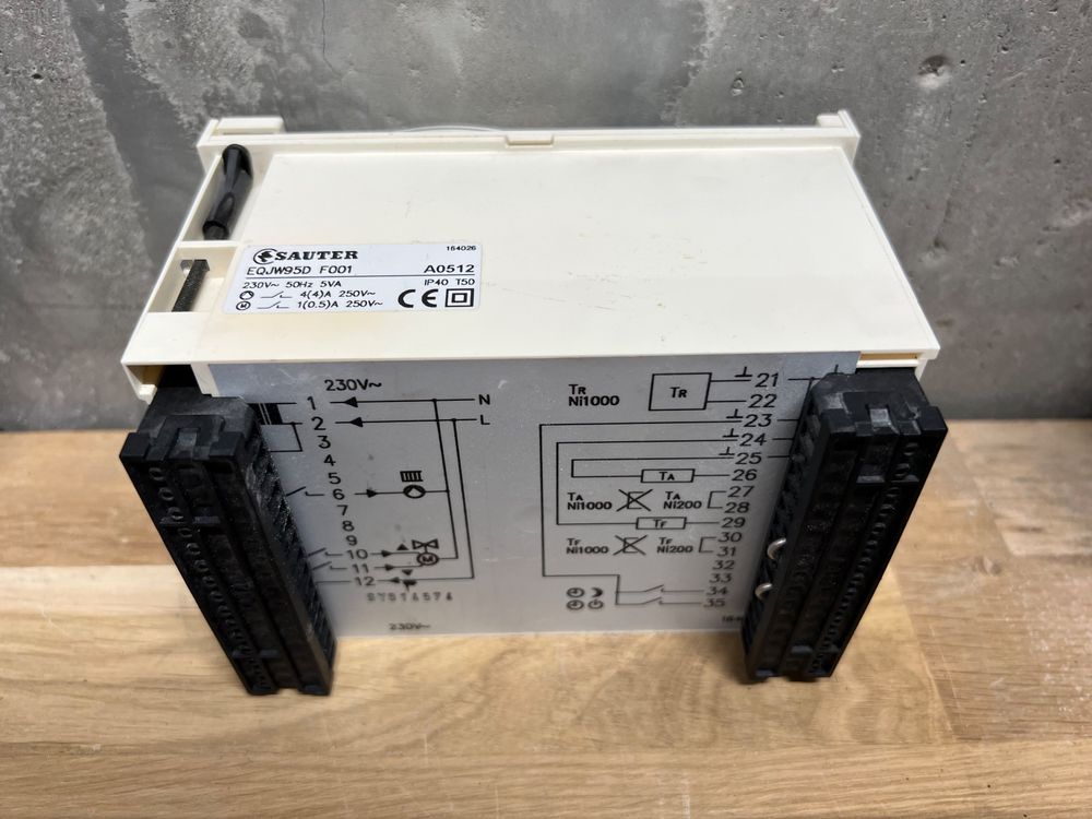 Heizungsregler Sauter Equitherm EQJW95D (Elfero) (Gebraucht) in ...