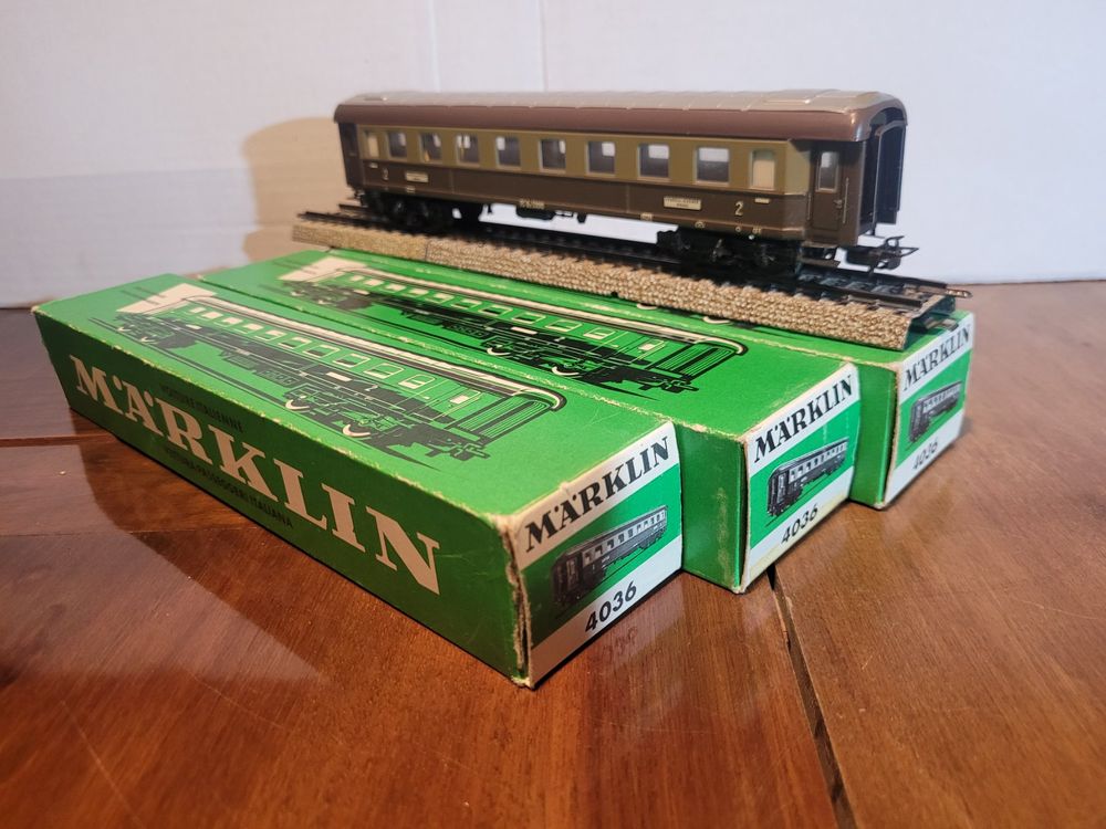 Märklin 4036, 3 x FS Personenwagen 2.Kl. (Gebraucht) in für CHF 125 ...