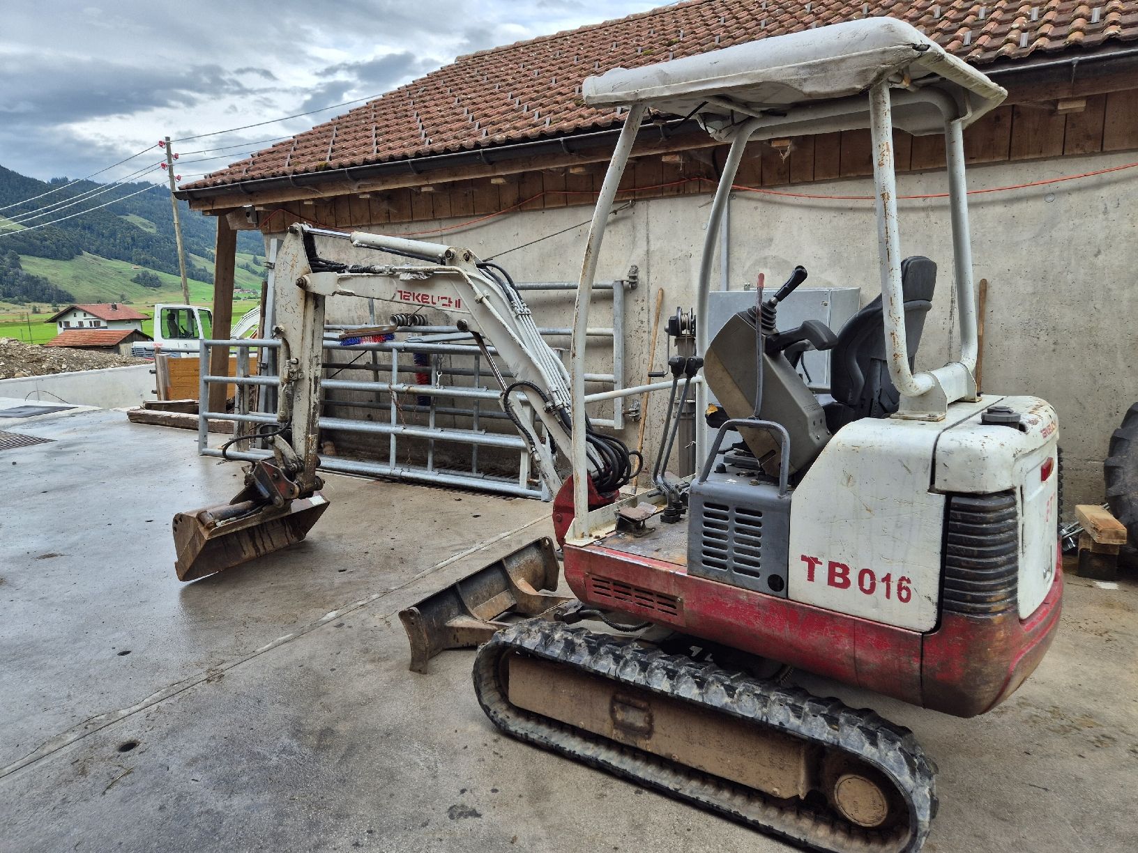 Bagger Takeuchi TB 016 (Gebraucht) in Unteriberg für CHF 8400 – nur ...