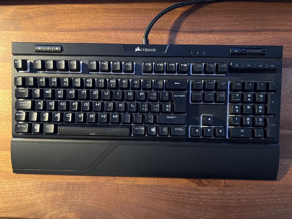 Corsair STRAFE RGB MK2 - MX Silent CH | Kaufen auf Ricardo