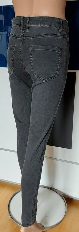 Schwarze Super skinny fit Jeans Gr. 36 Esmara by Heidi Klum | Kaufen auf Ricardo