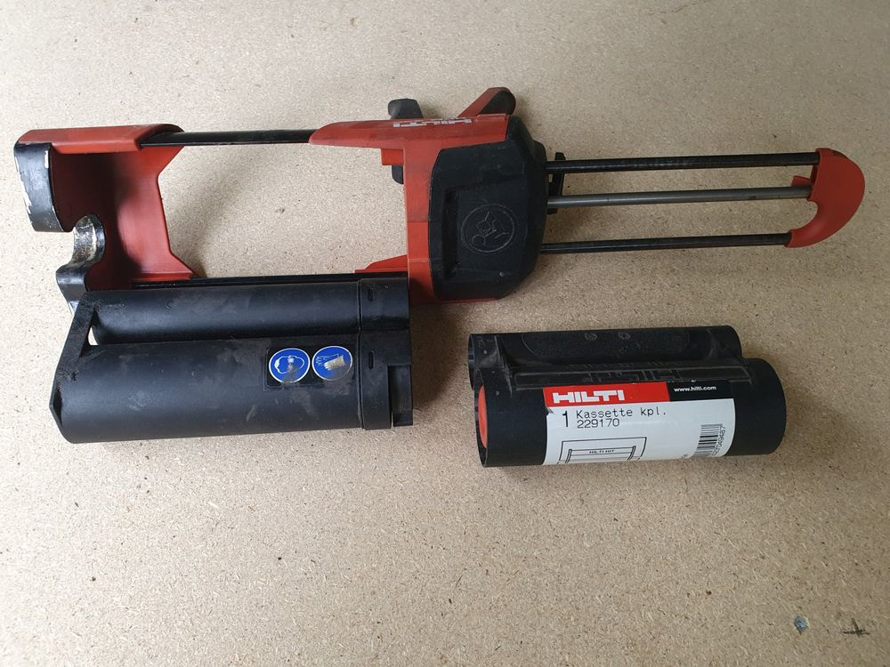 Hilti HDM 330 Pistole für Hilti hit Injektionsmörtel (Gebraucht) in Langnau i. E. für CHF 20 ...