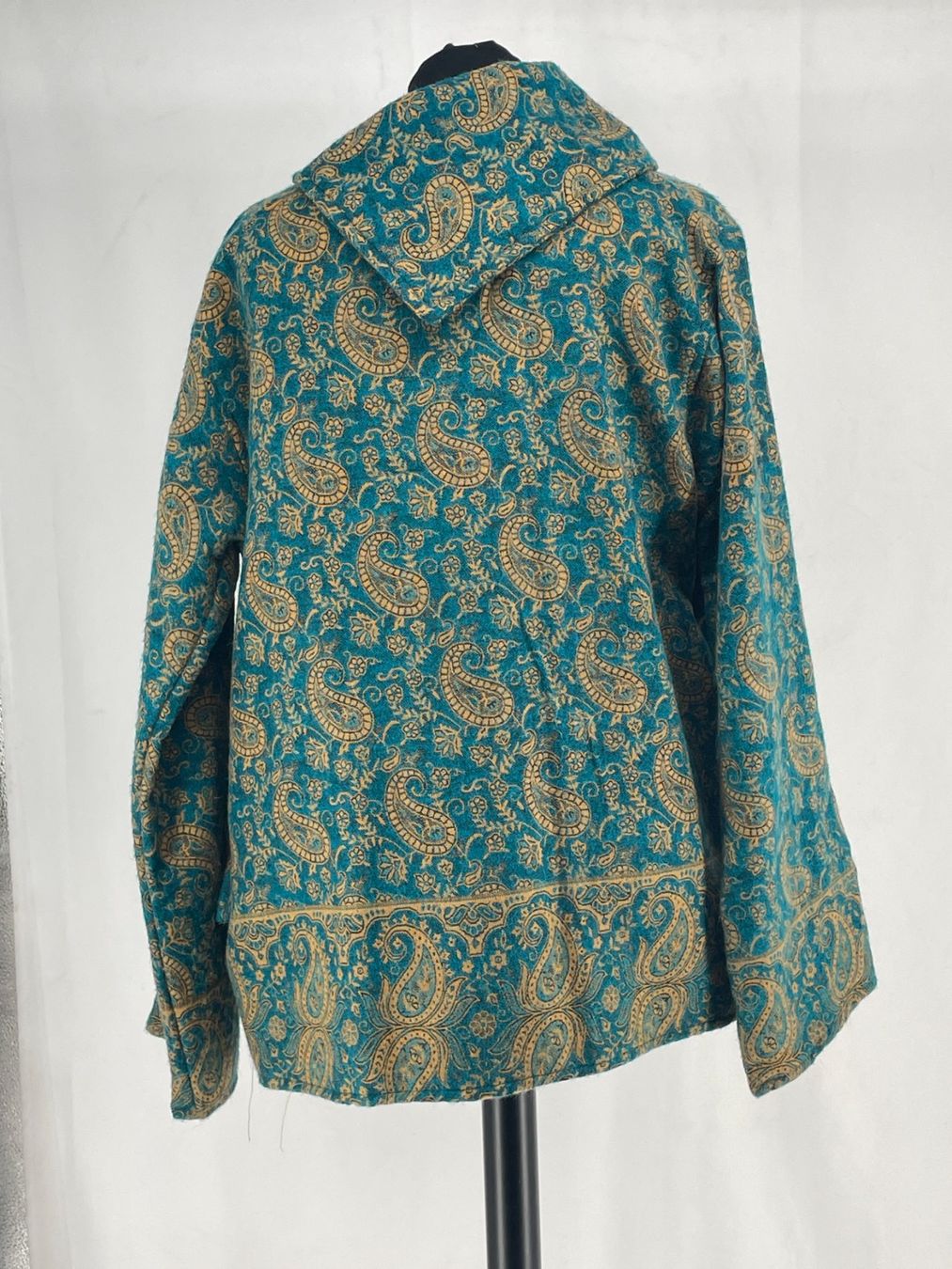 TIME TO GIVE NEPAL Jacket (D'occasion) à Lausanne pour CHF 10 – avec ...
