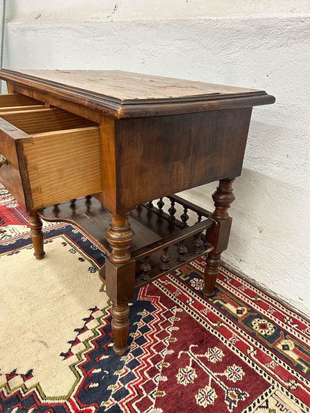 antiker Beistelltisch Jugendstil Nussbaum / Wurzelholz 1890 (Gebraucht ...