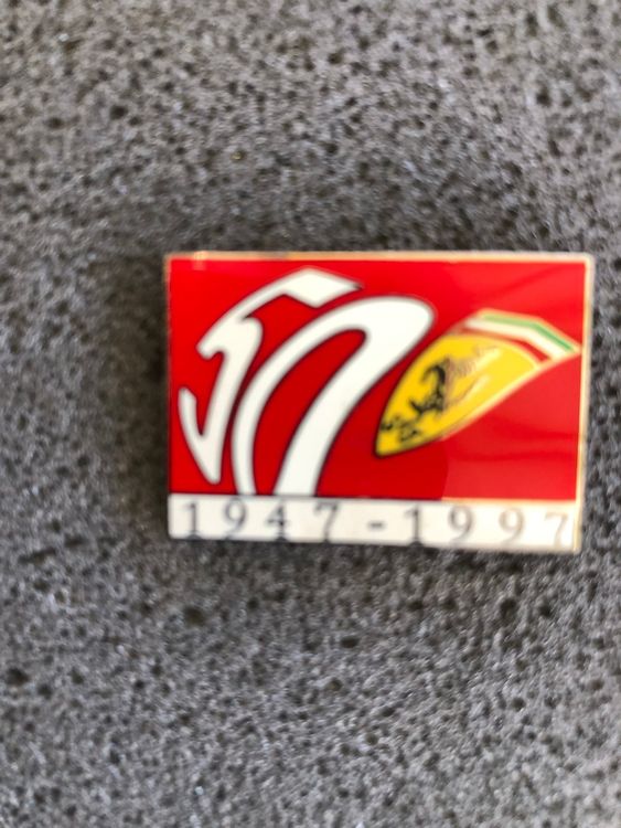 Pin Ferrari Jubiläums-Pin 50 Jahre (D'occasion) à Zell ZH pour CHF 7.5 ...