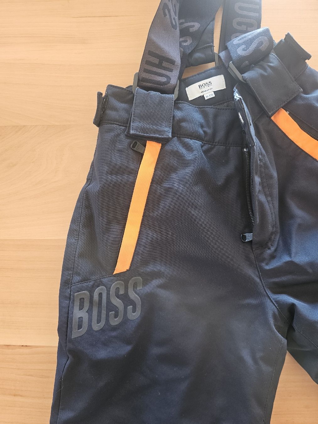 Hugo Boss Skihose/ Schneehose Gr. 140 Top Zustand! (Gebraucht) in La ...