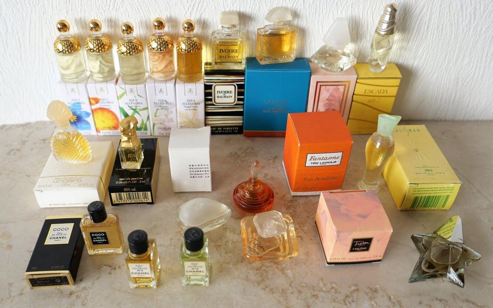 Collection de parfums / Parfümsammlung (Neu (gemäss Beschreibung)) in ...