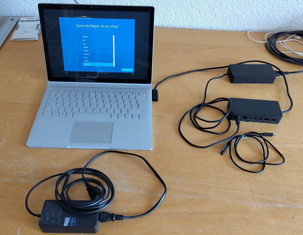 Microsoft Surface Book i5/8GB/128GB WIN10 + Docking Station (Gebraucht ...