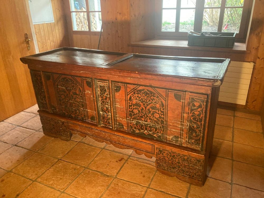 Antike Holztruhe in intaktem Zustand (Haushaltsauflösung) (Gebraucht) in Samstagern für CHF 10 ...