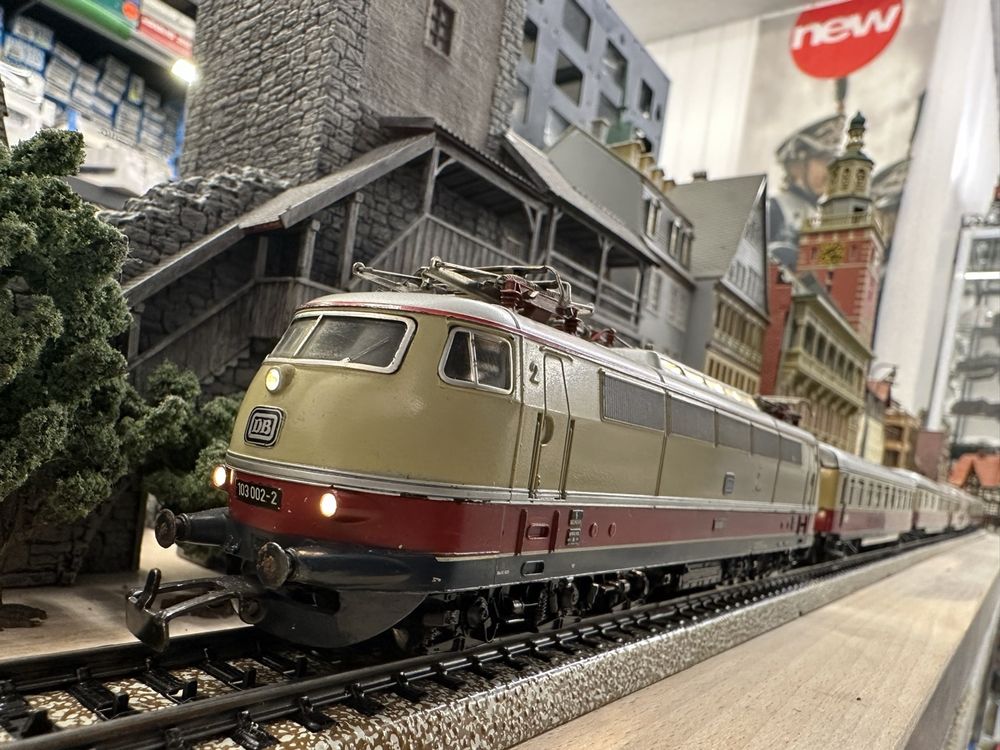 Märklin 3053 DB BR 103 Reisezug (Gebraucht) in Lupsingen für CHF 153 – nur Abholung auf Ricardo ...
