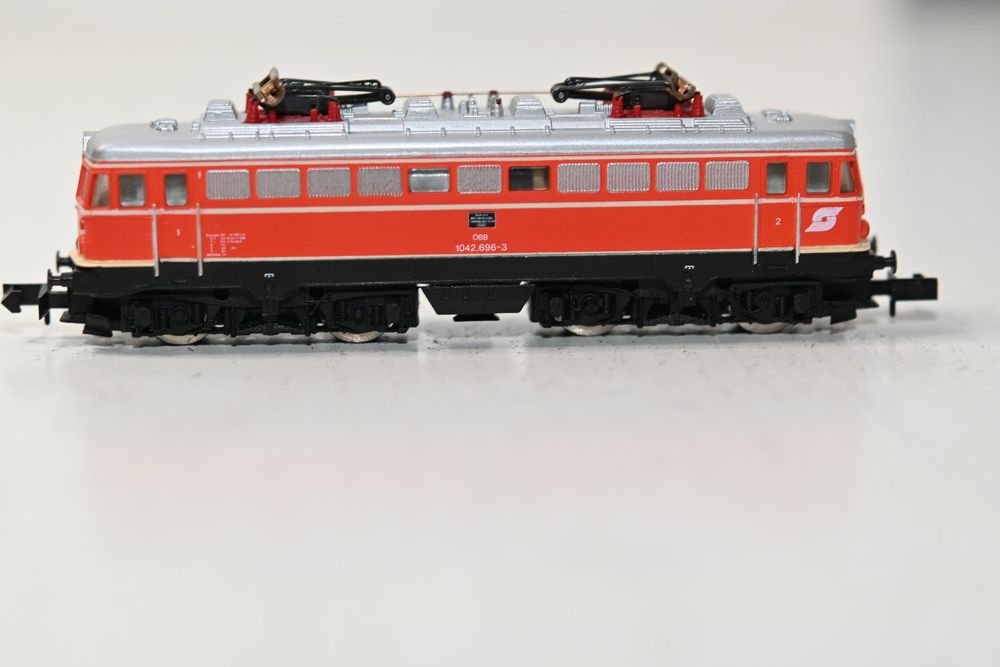 ÖBB 1042.696-3 Arnold Spur N ohne OVP , läuft einwandfrei (Gebraucht ...