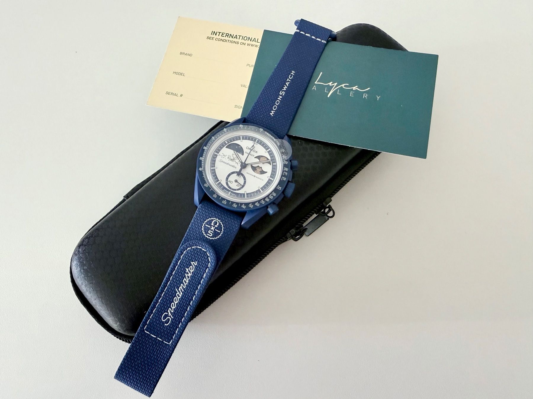 OMEGAxSWATCH MISSION TO EARTHPHASE MOONSHINE GOLD, November (Neuf (Voir ...