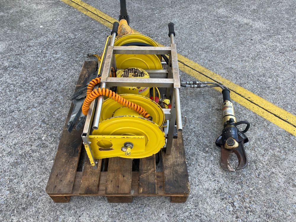 Hydraulikschere (Gebraucht) in für CHF 300 – nur Abholung auf Ricardo ...