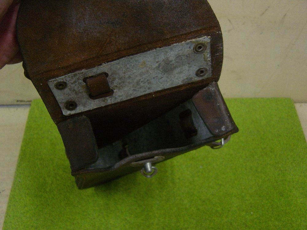 Werkzeugtasche 1964 zu ORD Rad 05 / Militärvelo CH Armee | Kaufen auf ...