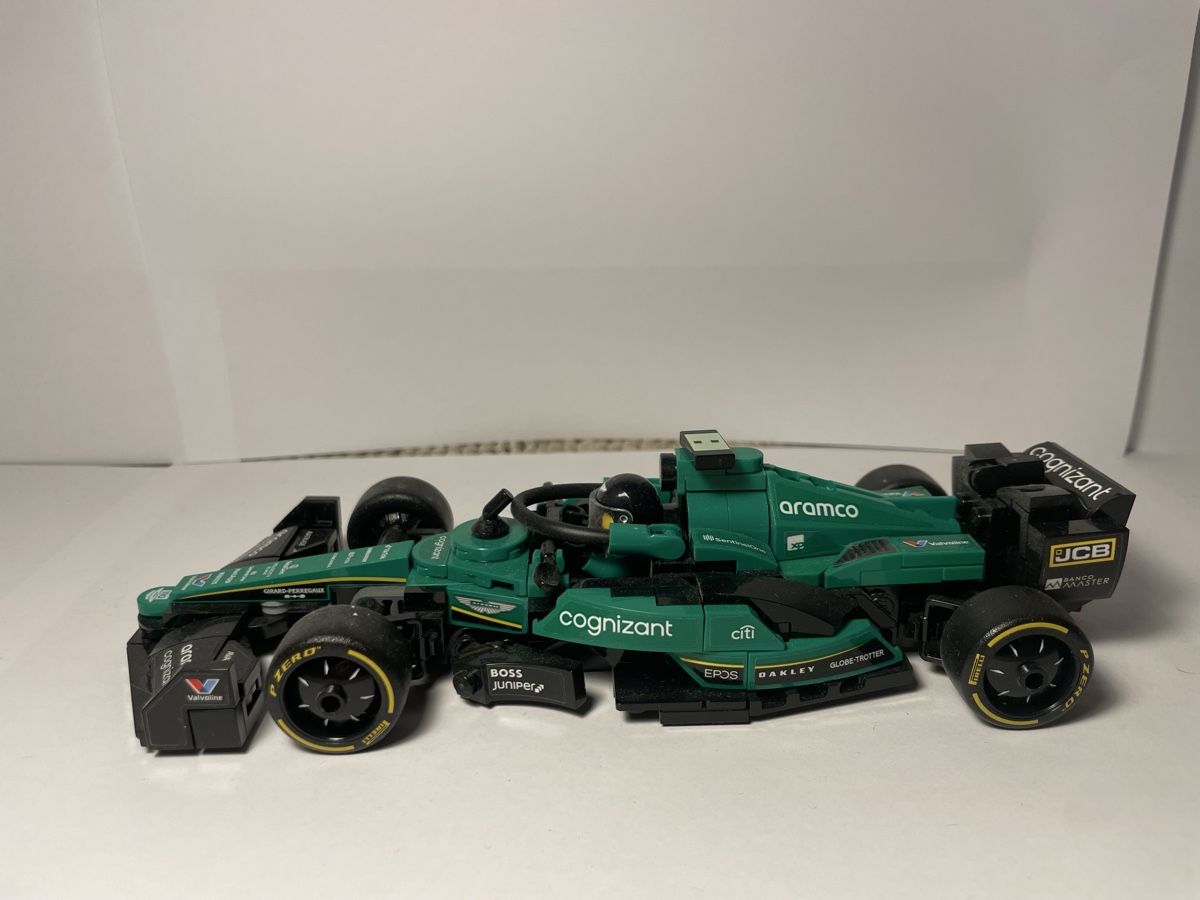 Lego Speed Champions Aston Martin F1 Auto und Safety Car (Gebraucht) in ...