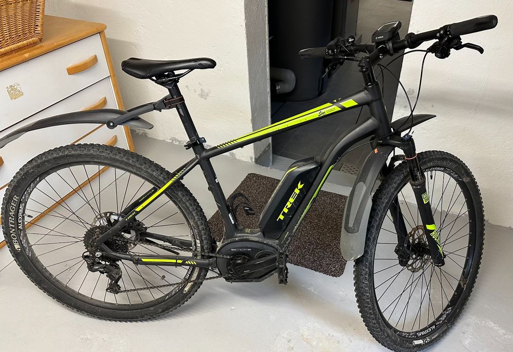 TREK E-Bike Powerfly+7 400W 19BK-GN | Kaufen auf Ricardo