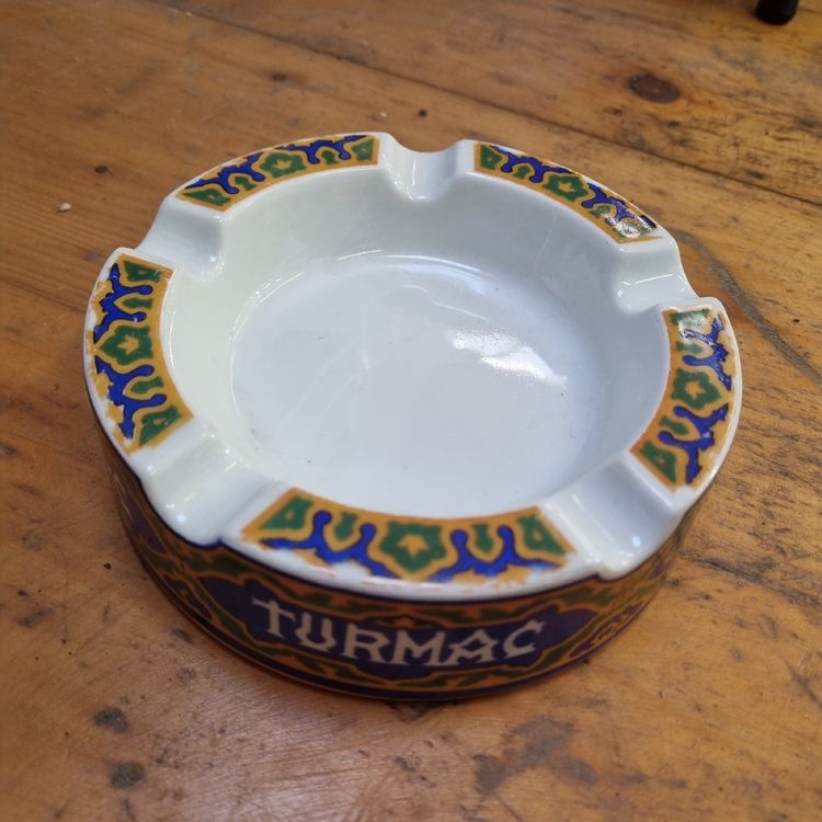 Porzellan Aschenbecher "Turmac Cigarettes" Suisse Langenthal | Kaufen ...