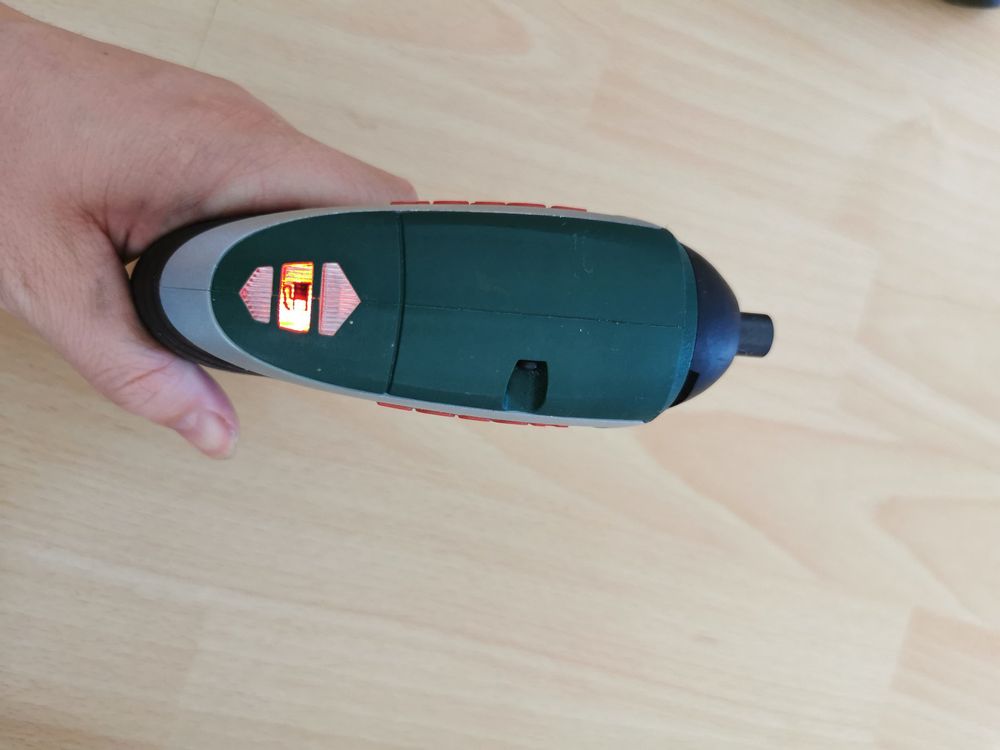mini Akkubohrer Bosch IXO (Gebraucht) in Nussbaumen für CHF 19 – mit ...