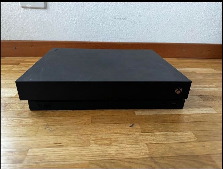 Xbox One X 500GB (Gebraucht) in Amriswil für CHF 75 – mit Lieferung auf ...