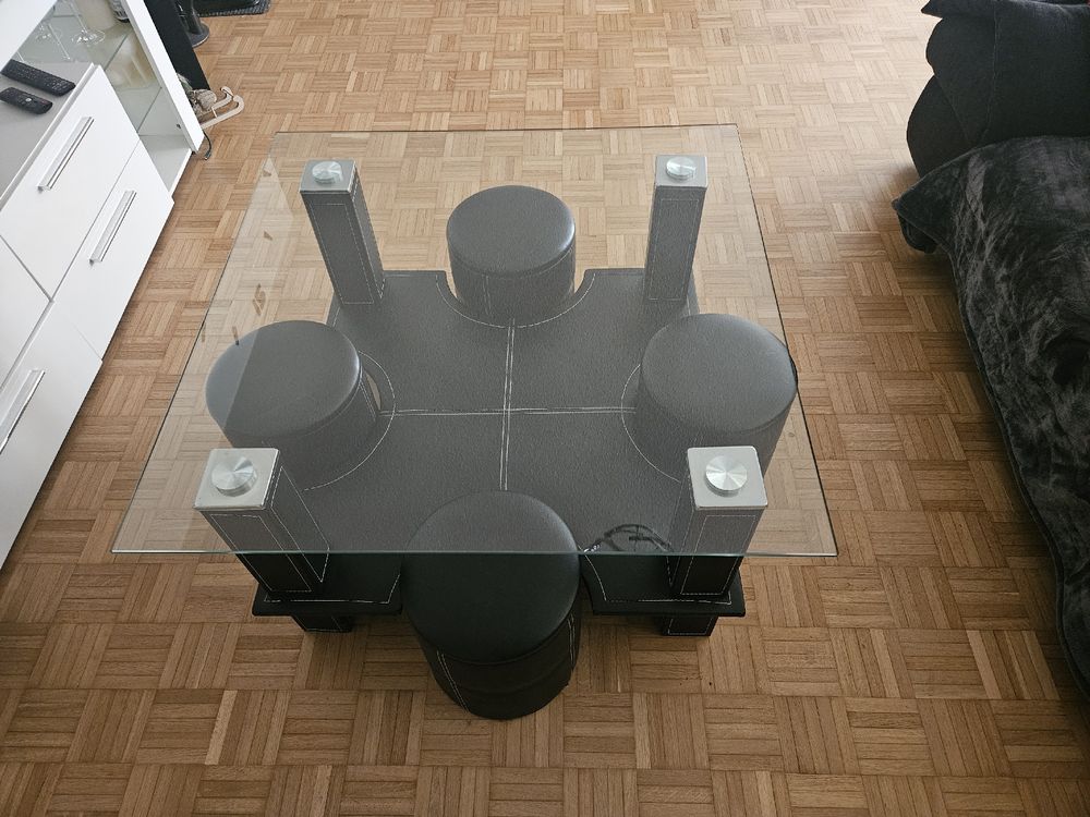 Glastisch mit 4 Hockern (Kunstleder) (Gebraucht) in Dielsdorf für CHF ...