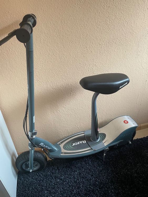Razor E-Scooter E300s 25km/h (Gebraucht) in Basel für CHF 56 – nur ...