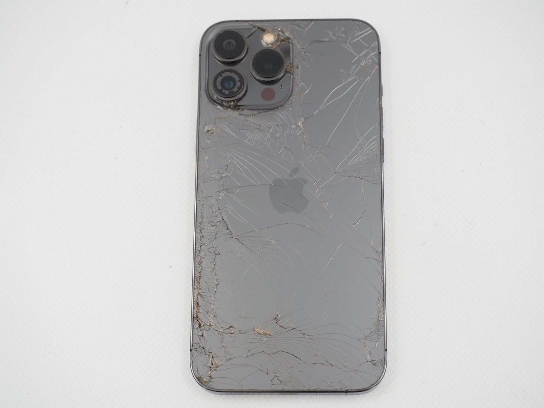 APPLE iPhone 13 Pro Max iCloud gesperrt (26011202) (Defekt) in Zürich ...