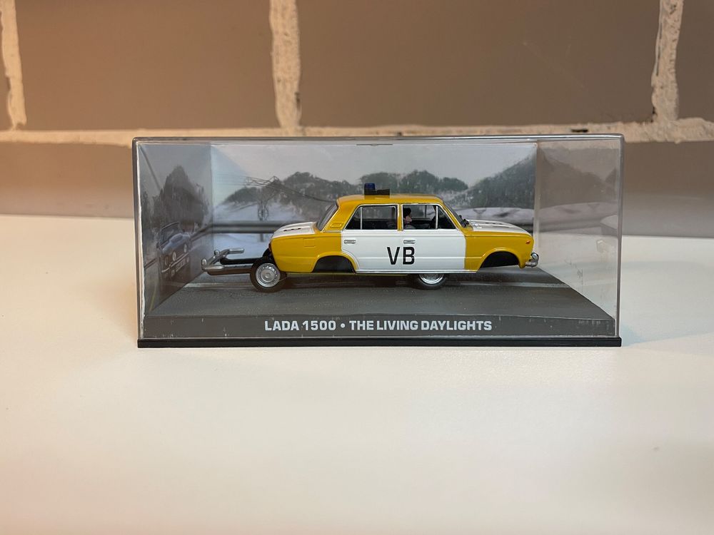 James Bond mini Diorama 1:43 - Lada 1500 | Kaufen auf Ricardo