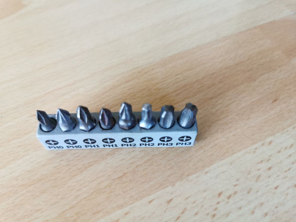 mini Akkubohrer Bosch IXO (Gebraucht) in Nussbaumen für CHF 19 – mit ...