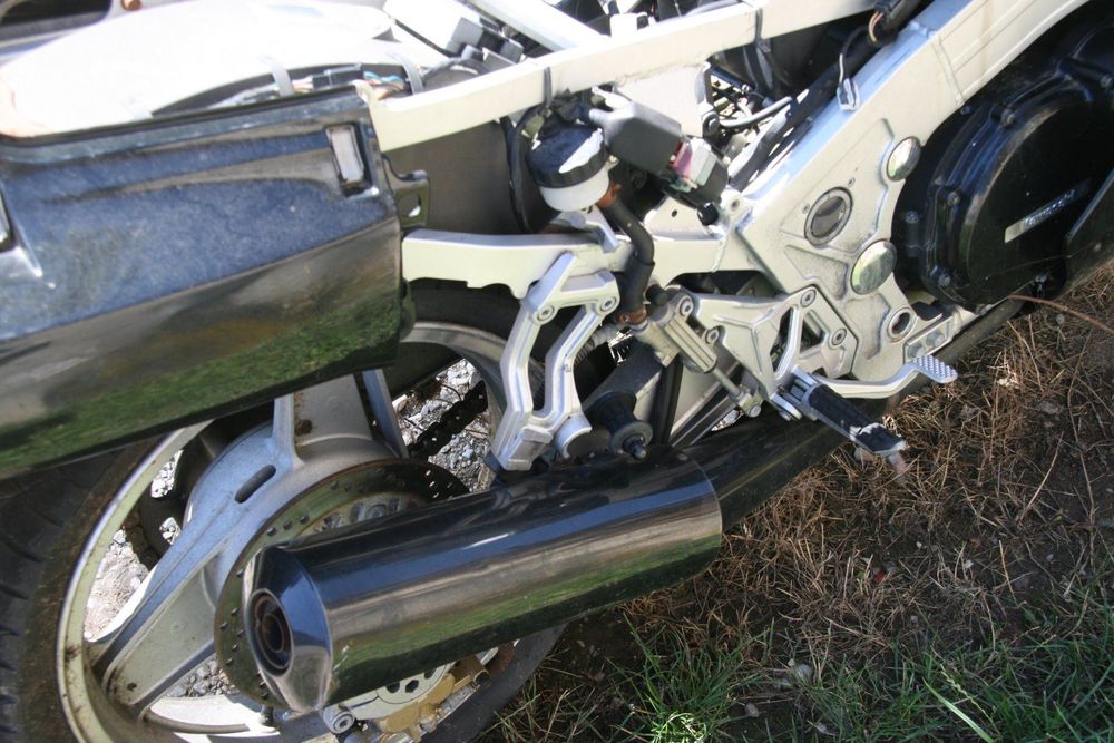 Kawasaki ZXT 1000 (Gebraucht) in Hallau für CHF 32 – nur Abholung auf ...