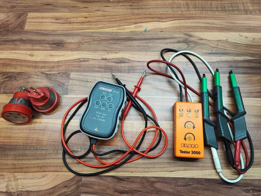 Div. Testgeräte /Drehfeld-Tester/FI Tester / Steckdosen Test (Gebraucht ...