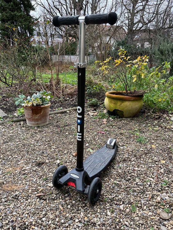 Miro Scooter Trottinett schwarz (Gebraucht) in Basel für CHF 10 – nur Abholung auf Ricardo kaufen