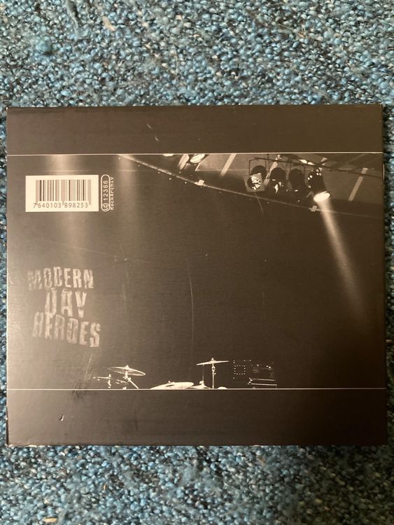 Modern Day Heroes - EP | Kaufen auf Ricardo