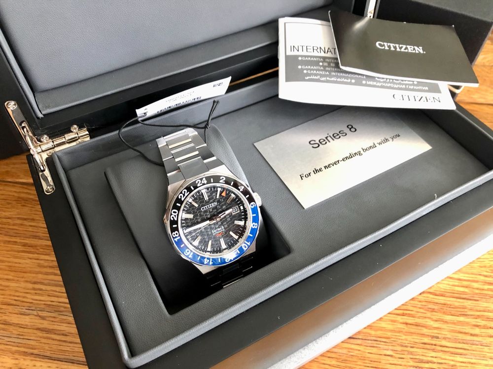 Citizen Series 8 GMT 880 Black AKA "BATMAN" LP 1195.- (Neuf (Voir ...