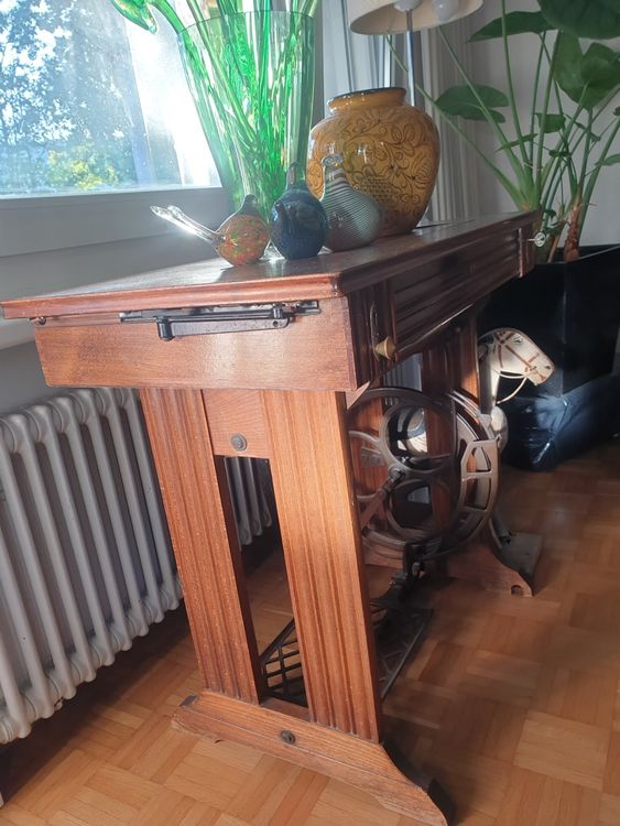 Verwunderlich Alte Nhmaschine Als Tisch Umbauen Fotos