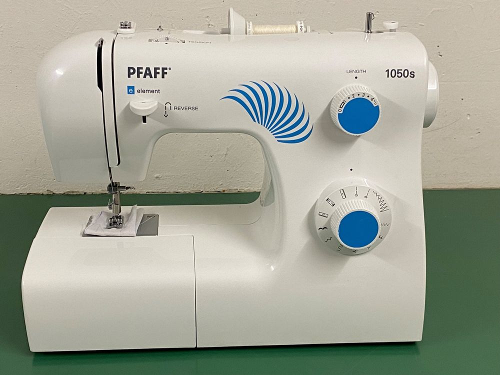 PFAFF Nähmaschine e element 1050 s | Kaufen auf Ricardo
