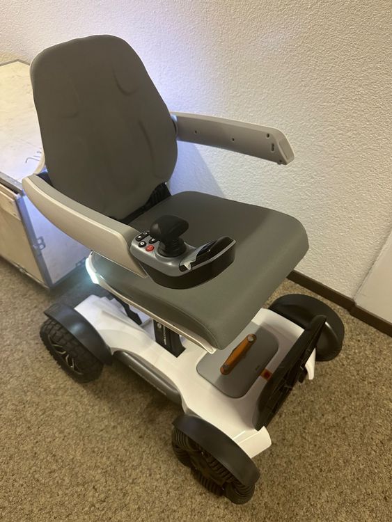 Elektro Rollstuhl faltbar (Robooter BBR-LY-01-01, Class A) (Gebraucht) in Gümligen für CHF 1500 ...