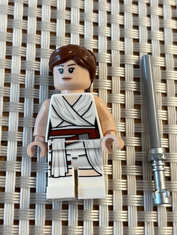 Lego Star Wars Minifigur Rey | Kaufen auf Ricardo
