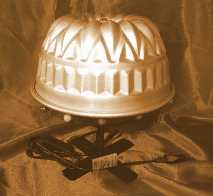 Tischlampe Gugelhopf silber- aus dem Hause Lampig | Kaufen auf Ricardo